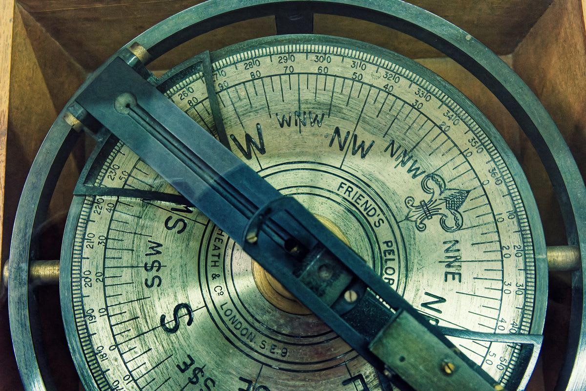 Blackout Zones: The Places On Earth Where Magnetic Compasses Don’t Work