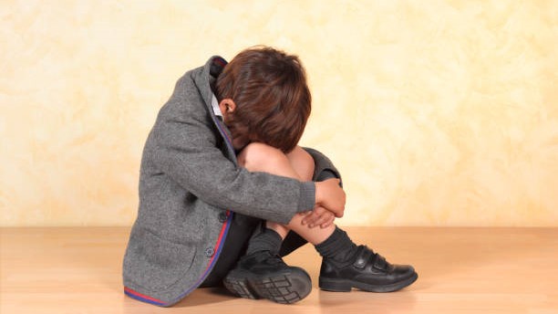 3 Wege, wie Sie Ihren Kindern helfen, mit Mobbing umzugehen