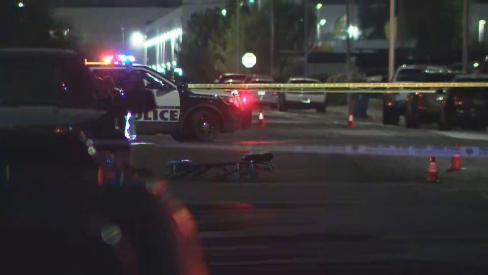 Man found shot to death in northeast Las Vegas street, suspect sought