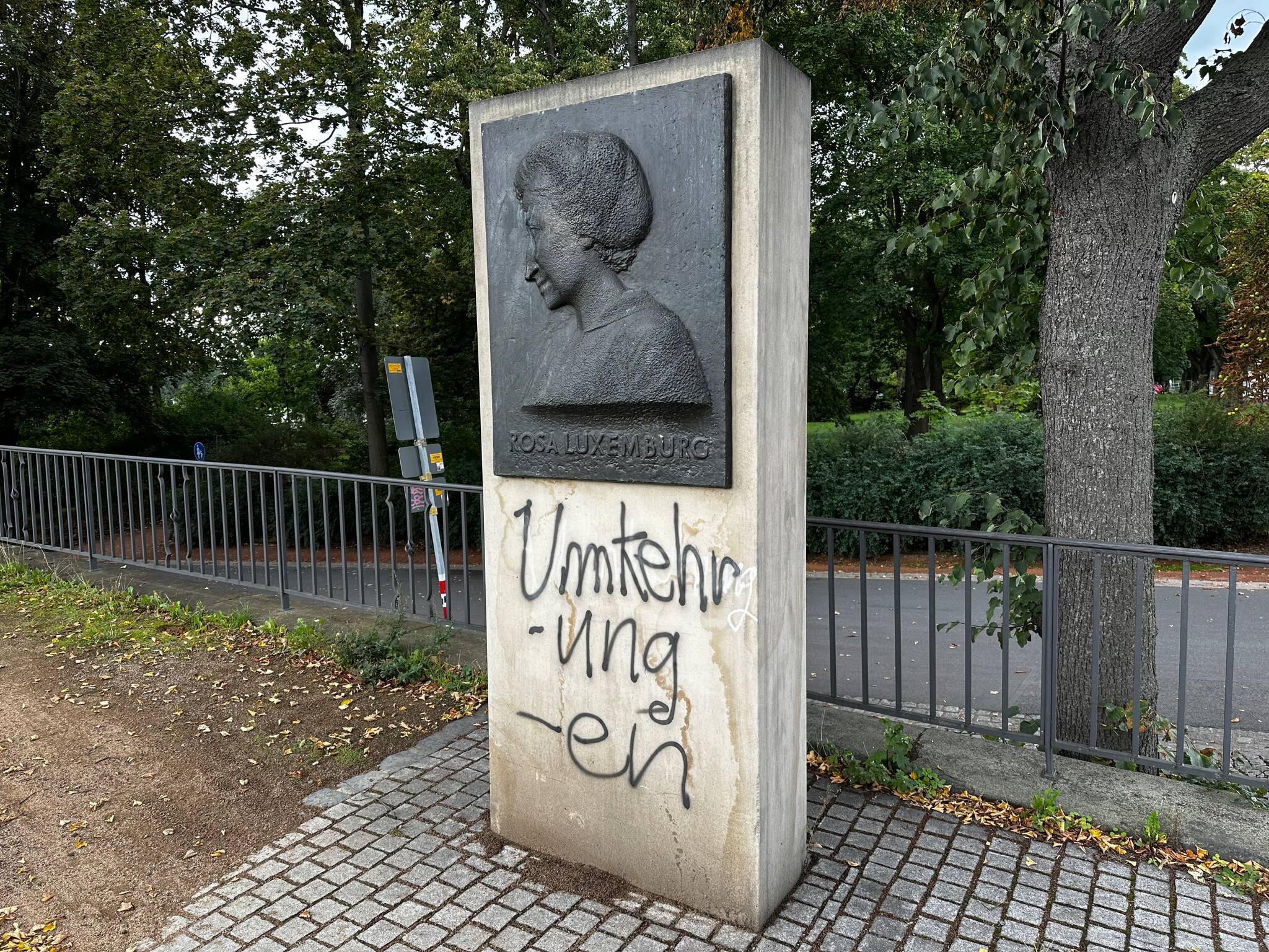 Rosa Luxemburg Platz Dresden