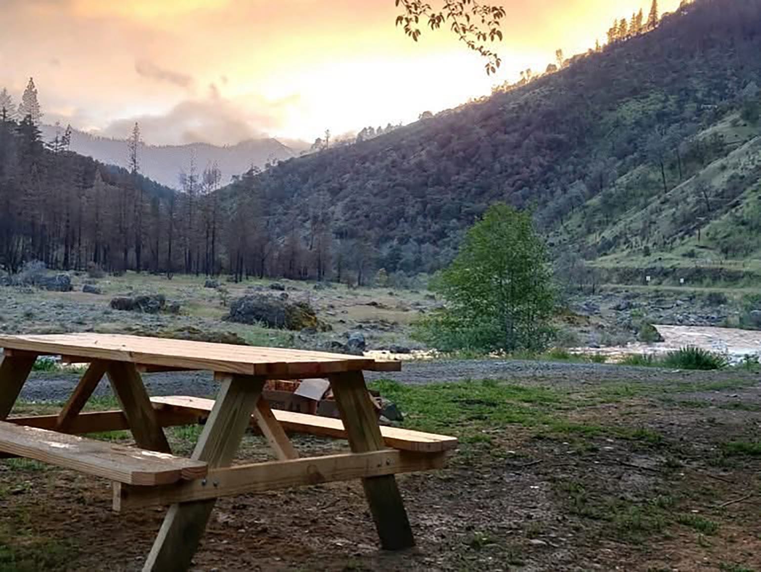 6 impressive campsites in the Shasta Cascades to sleep under the stars