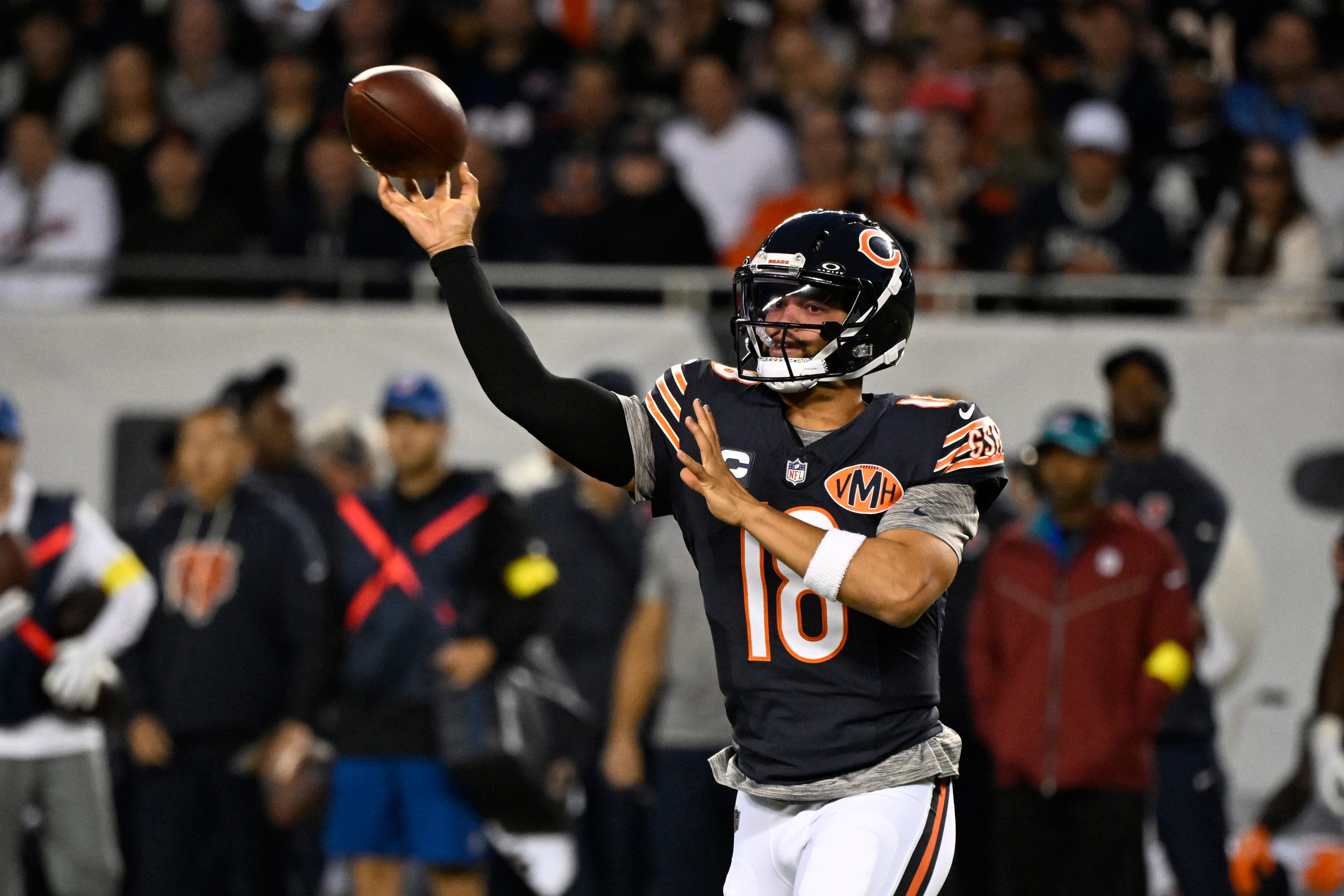 Kyle Long reacts to Bears QB Caleb Williams' accuracy issues vs. Vikings
