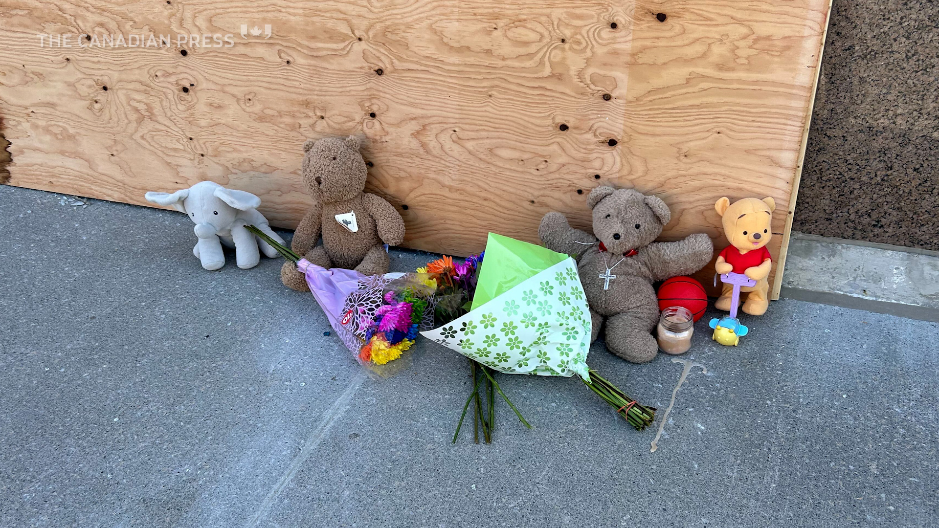 Daycare parents visit site of crash that killed child in Richmond Hill ...