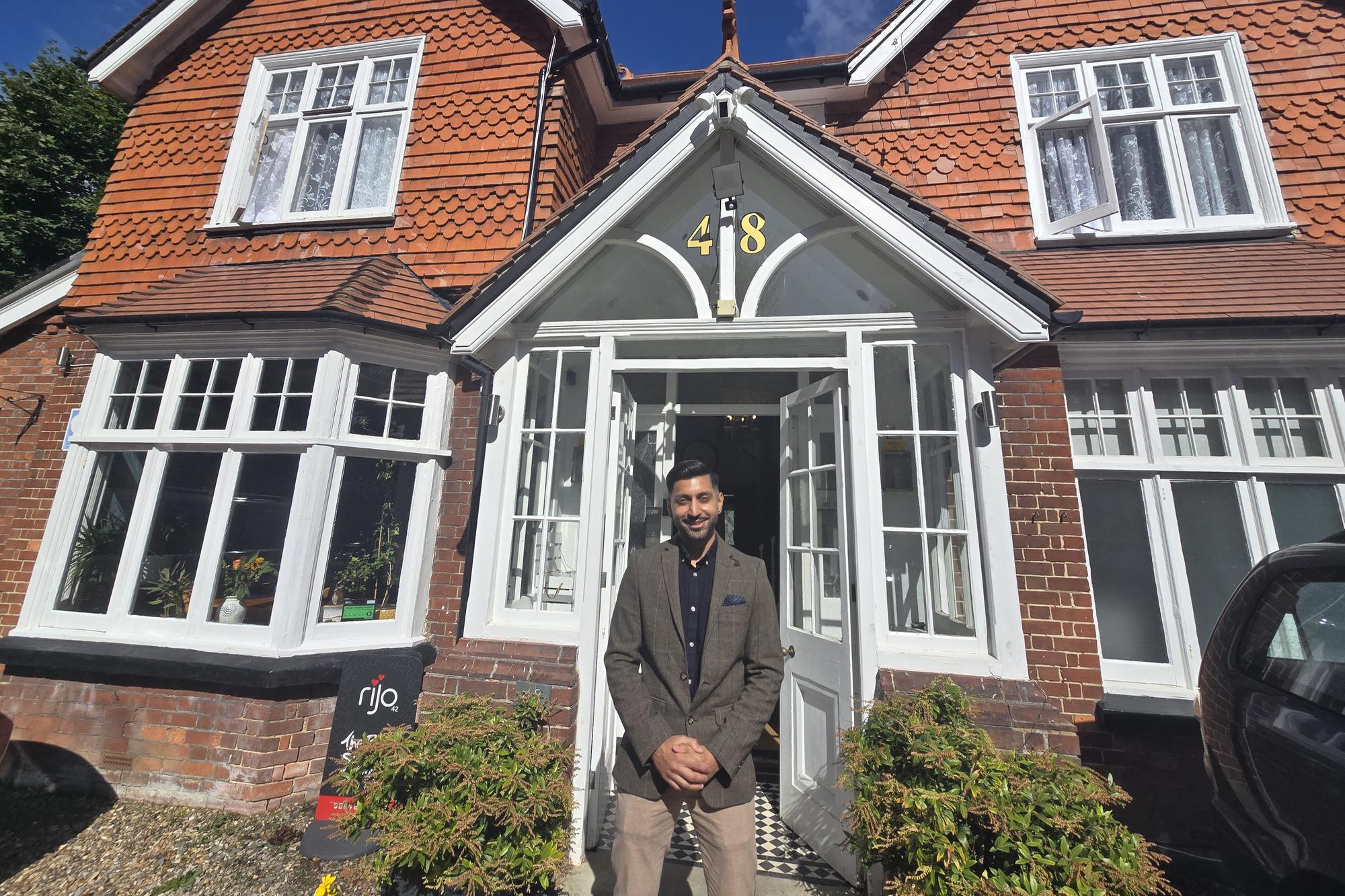 This Gatwick guest house has a new premium room and this is why I ...