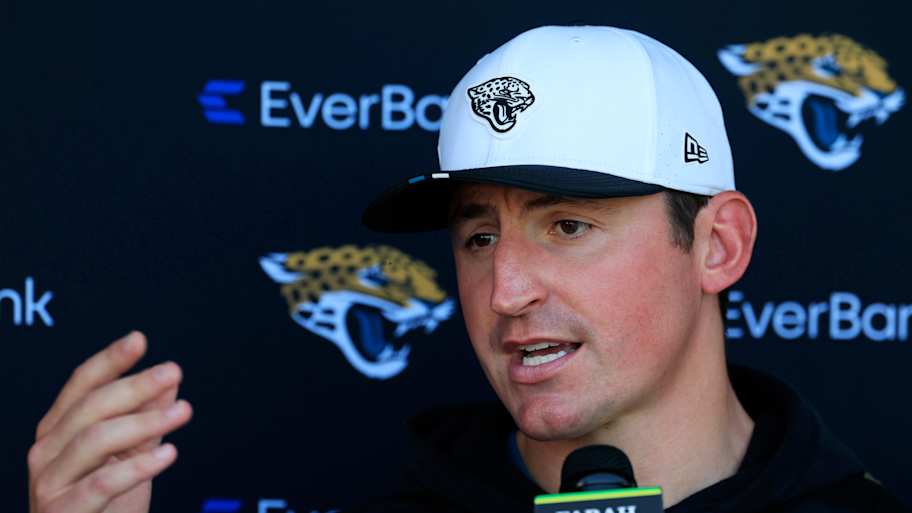 Jaguars' Grant Udinski Weighs In on Massive Trey Hendrickson Challenge