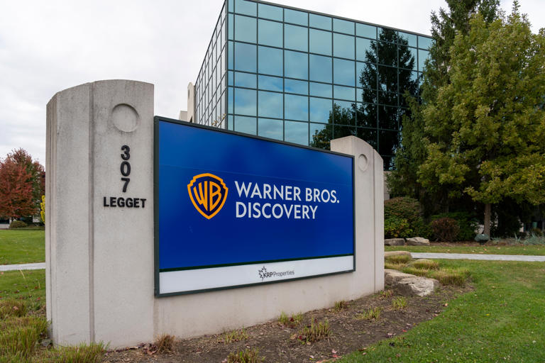 Warner Bros. holder Pentwater says board made error in failing to ...