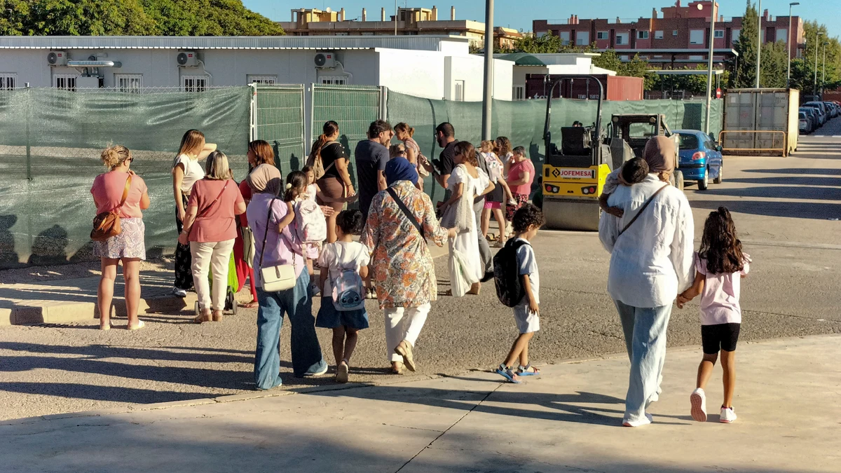 Con certificado de seguridad: Así han abierto los cuatro centros ...