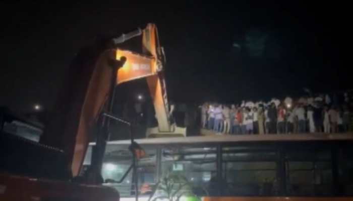 Uttar Pradesh: 5 Dead, 12 Injured As Bus Falls Off Bridge In Lucknow’s ...