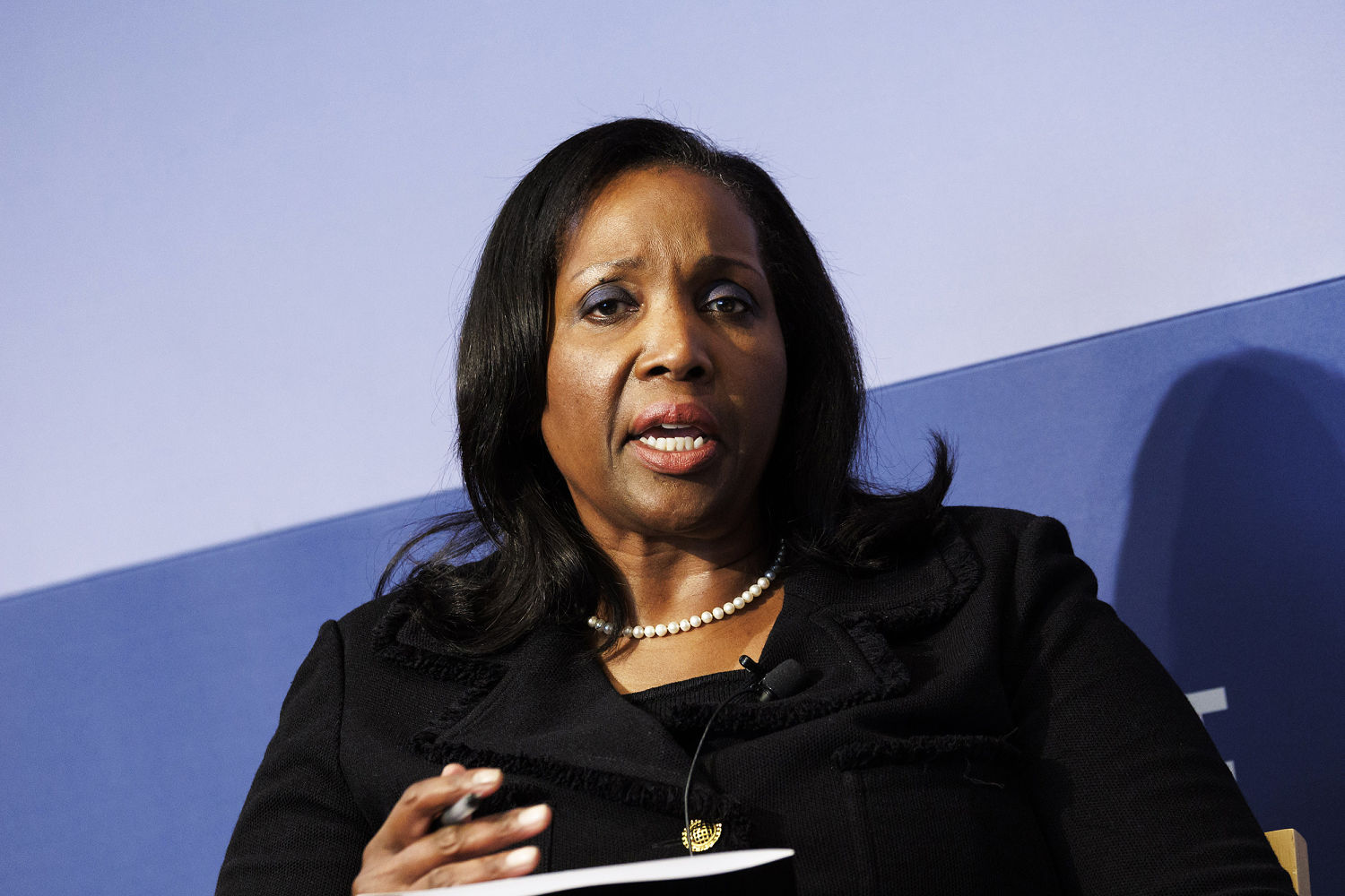 House Dems seek probe of housing chief's allegations against Fed's Lisa ...