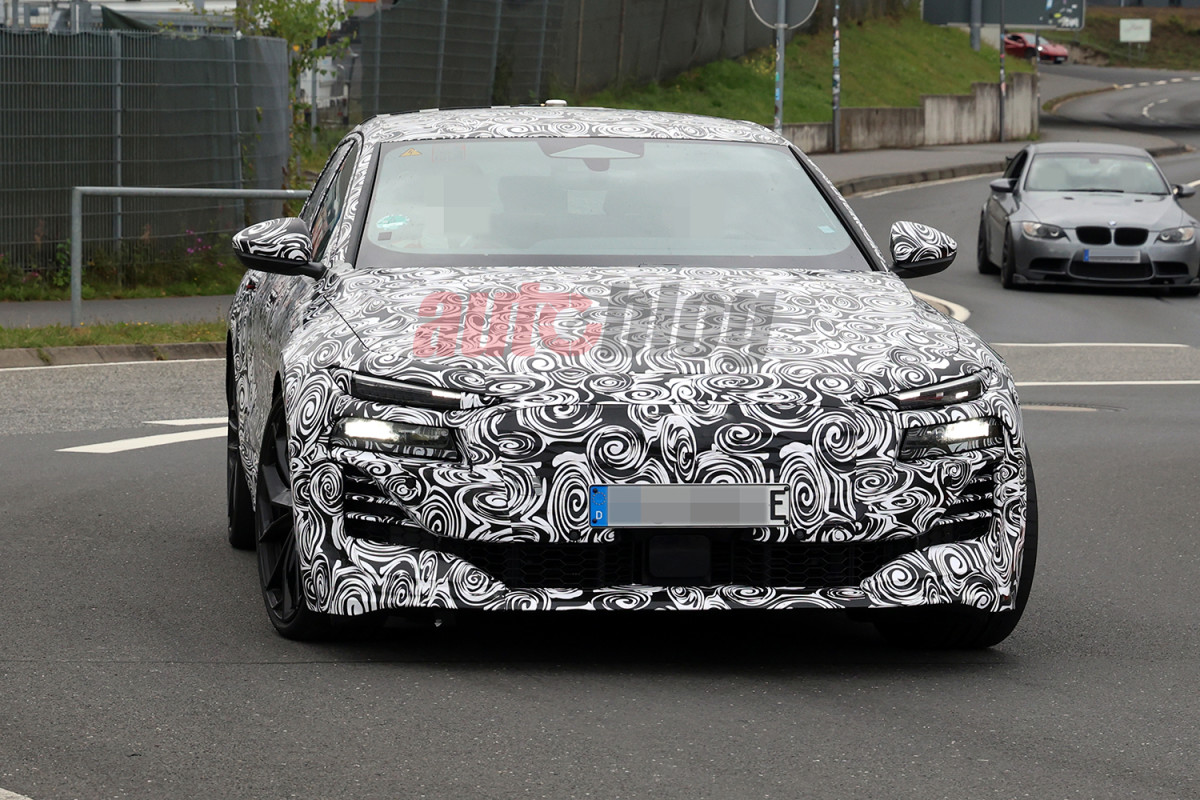 Audi RS6 Avant Isn’t Escaping the Split Headlight Craze