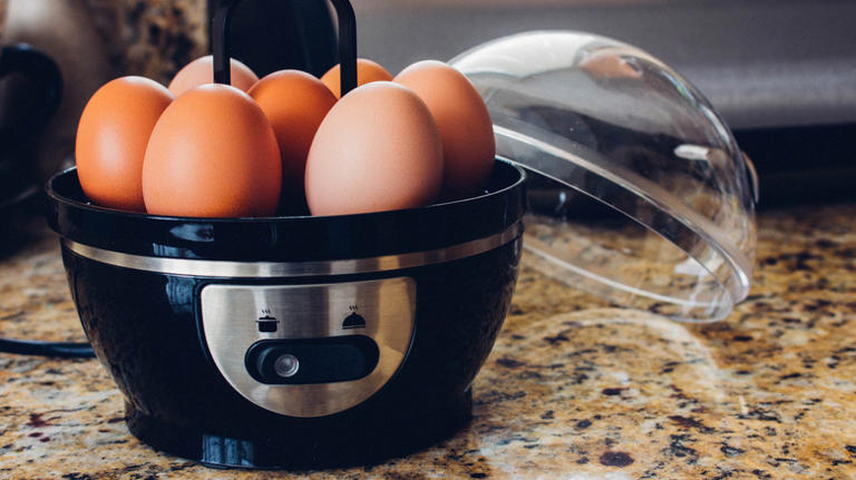 15 Common Kitchen Items To Toss For A Less Cluttered Space