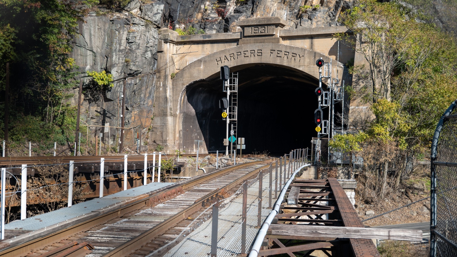 West Virginia scenic railway rides in early fall