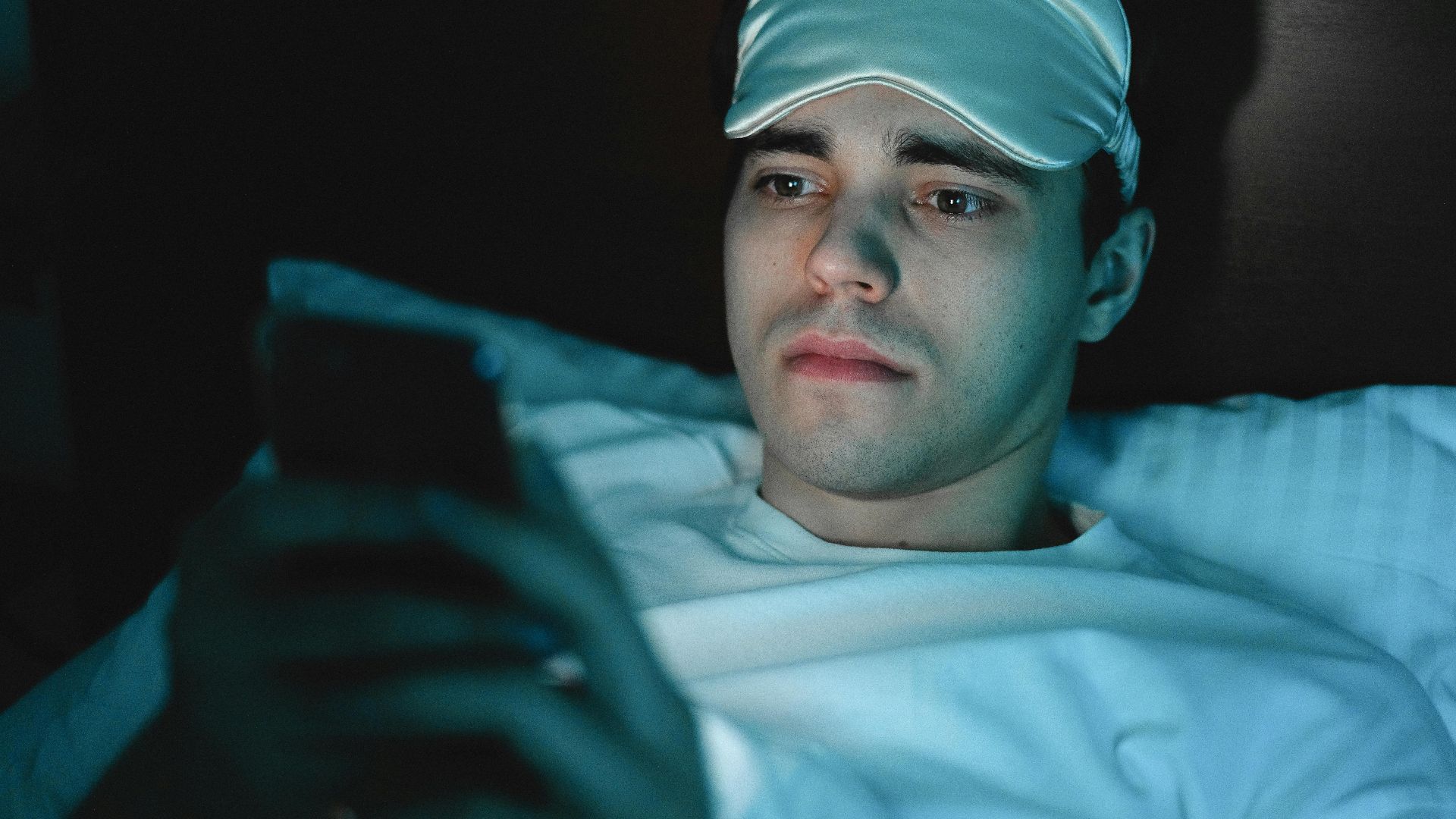 Sleepless Night: 10 Tricks to Beat Insomnia & 10 Tips for Functioning ...