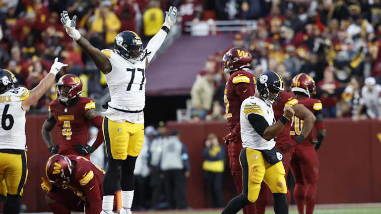 Steelers Coach Could Lose Locker Room Over Broderick Jones