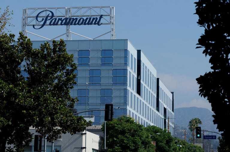 Paramount Skydance Prepares Ellison-Backed Bid for Warner Bros. Discovery