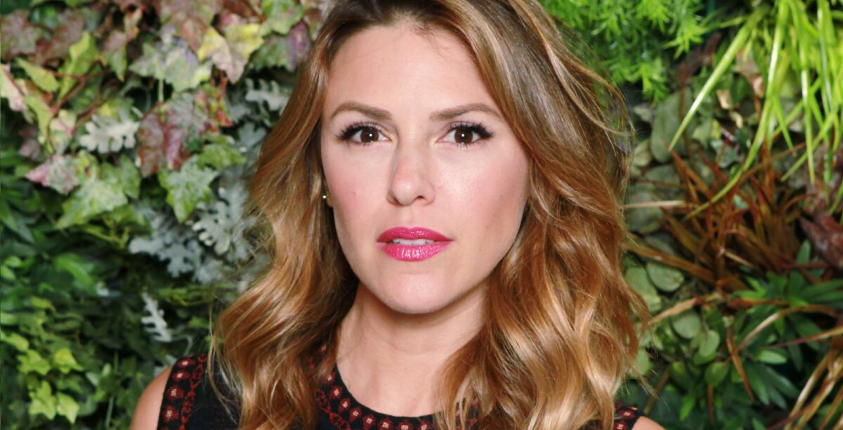 Elizabeth Hendrickson Reveals Her Favorite Y&R Set