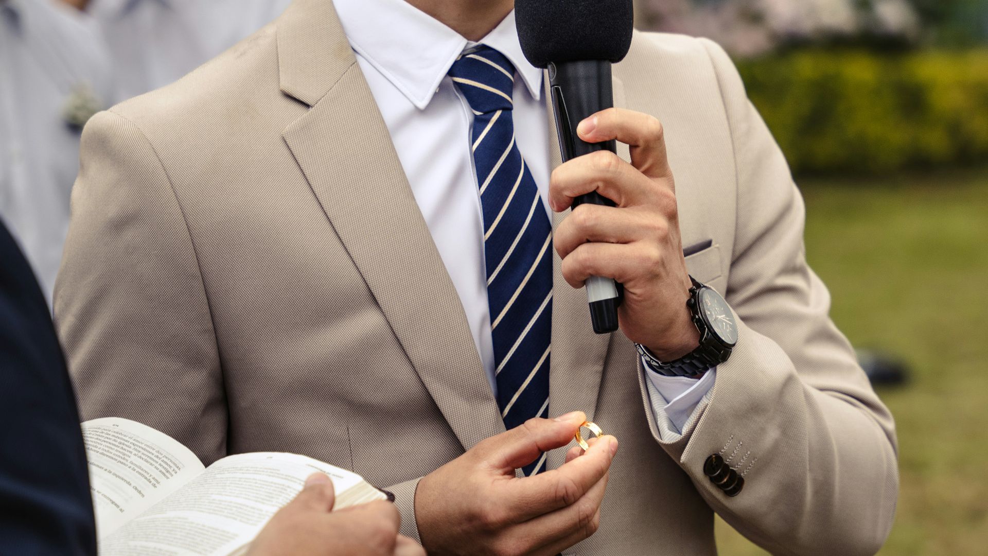 10 Things You Should Never Say During A Wedding Speech & 10 That Will ...