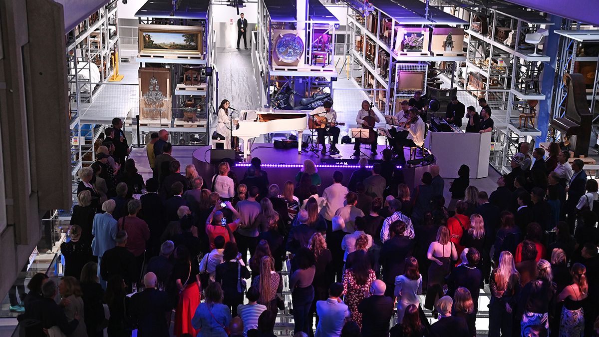 Jeff Beck, Roxy Music and Miles Davis all make the list of David Bowie’s 15 favourite tracks