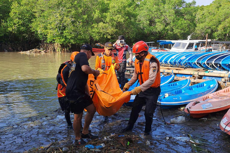 Indonesian rescuers search for missing people as devastating floods recede