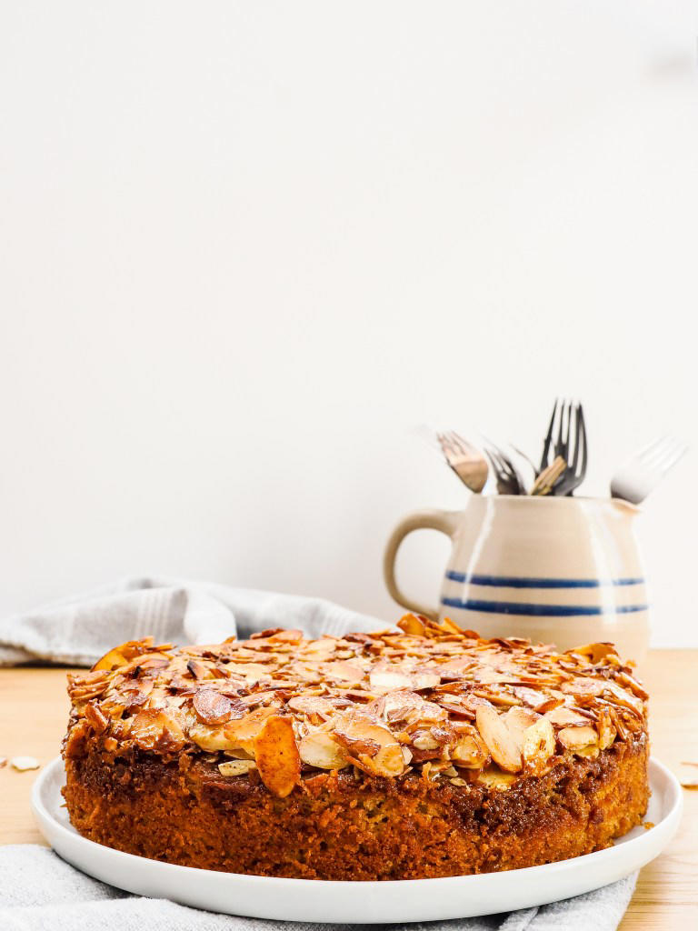 Spiced Almond Tosca Cake