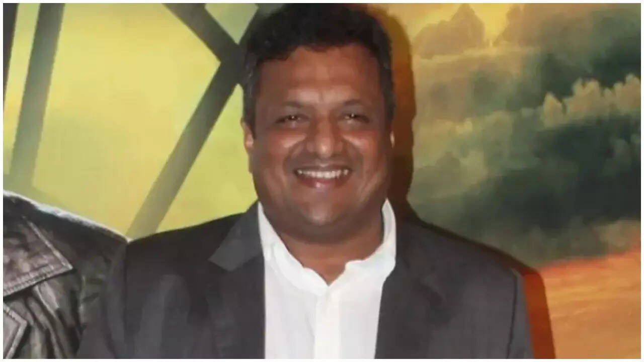 Sanjay Gupta has BIG question for star couples demanding SEPARATE ...