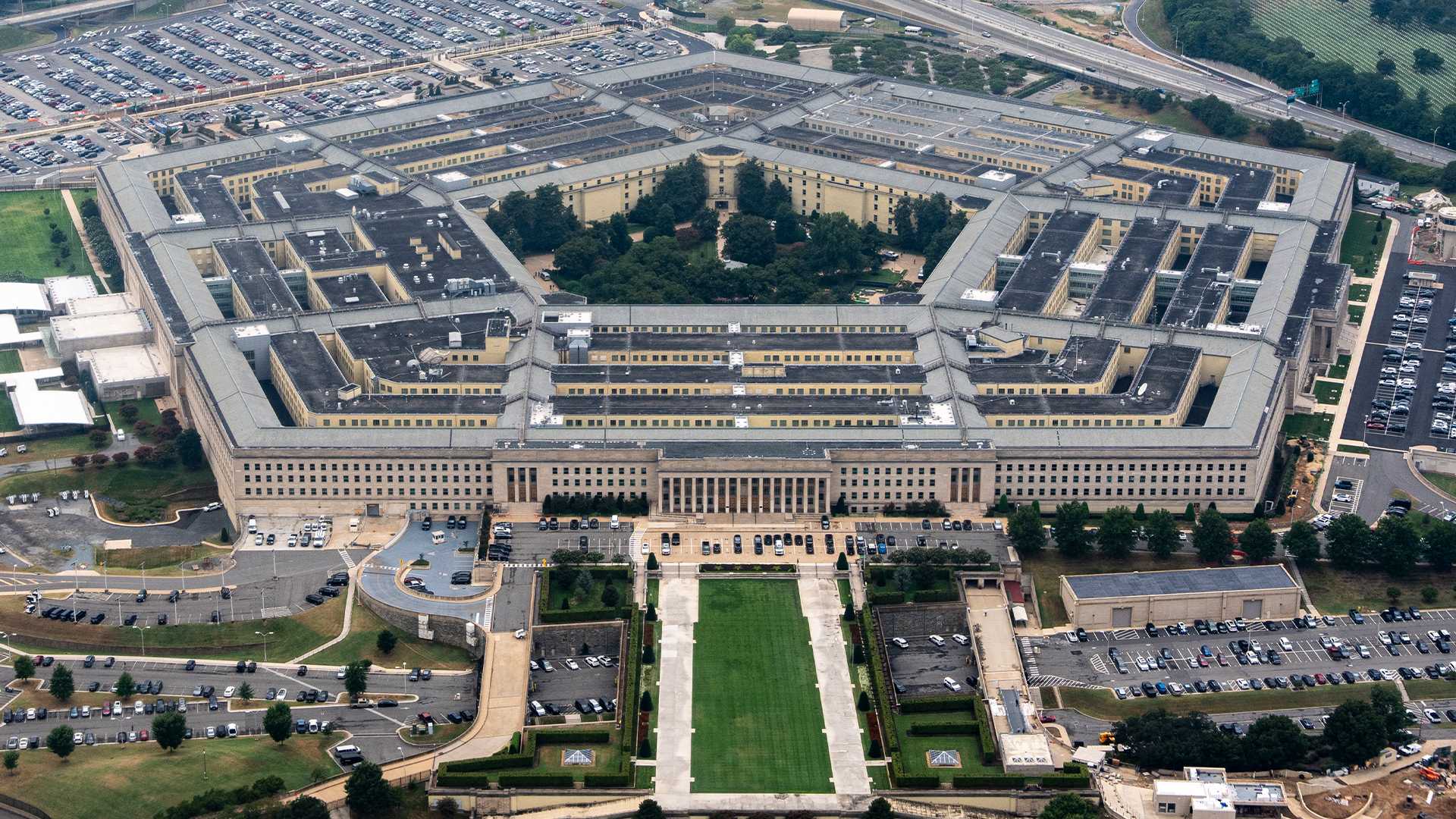 Multiple Pentagon floors locked down over hazardous materials incident