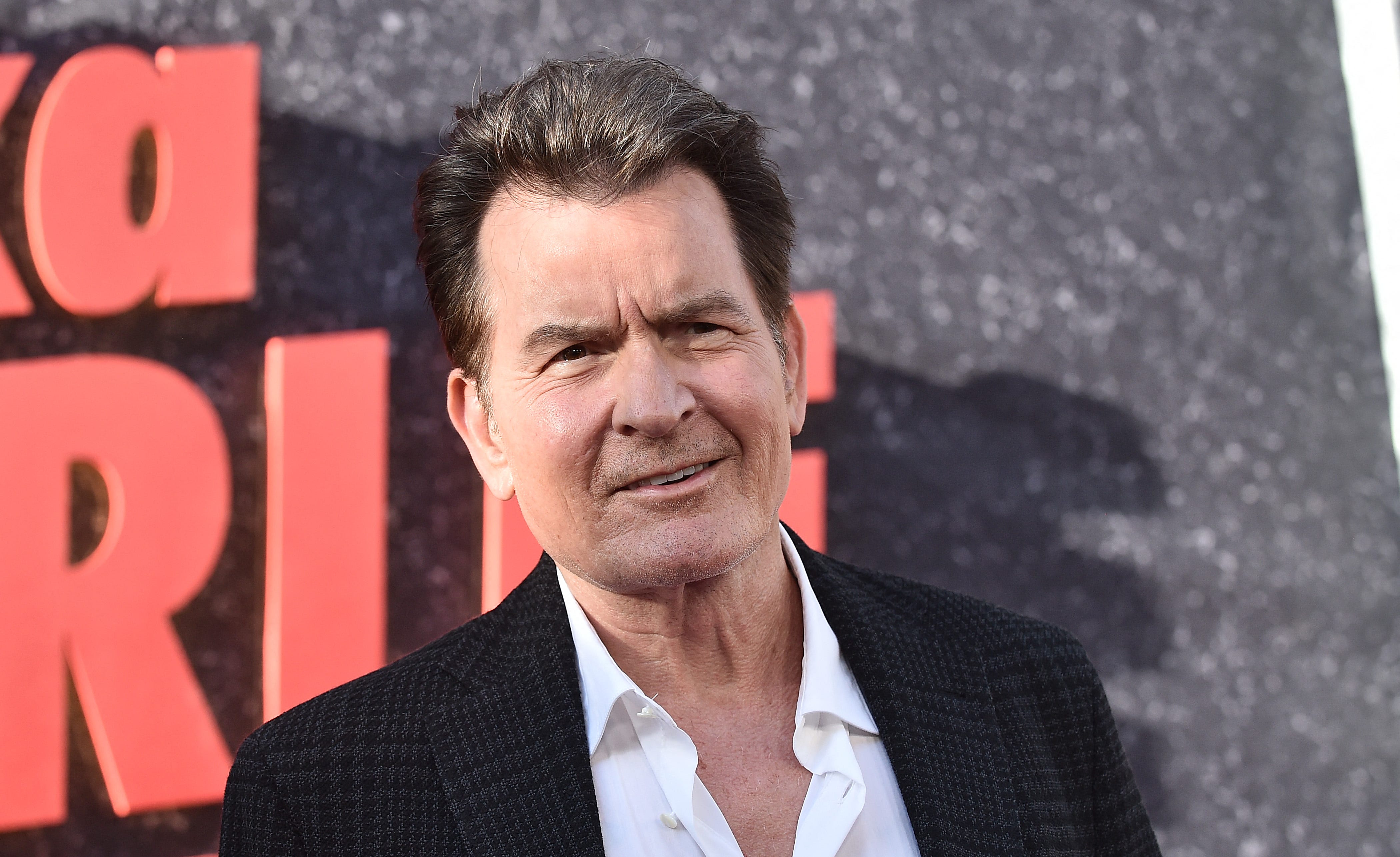 Charlie Sheen announces Oct. 25 show in Reno as Netflix documentary debuts