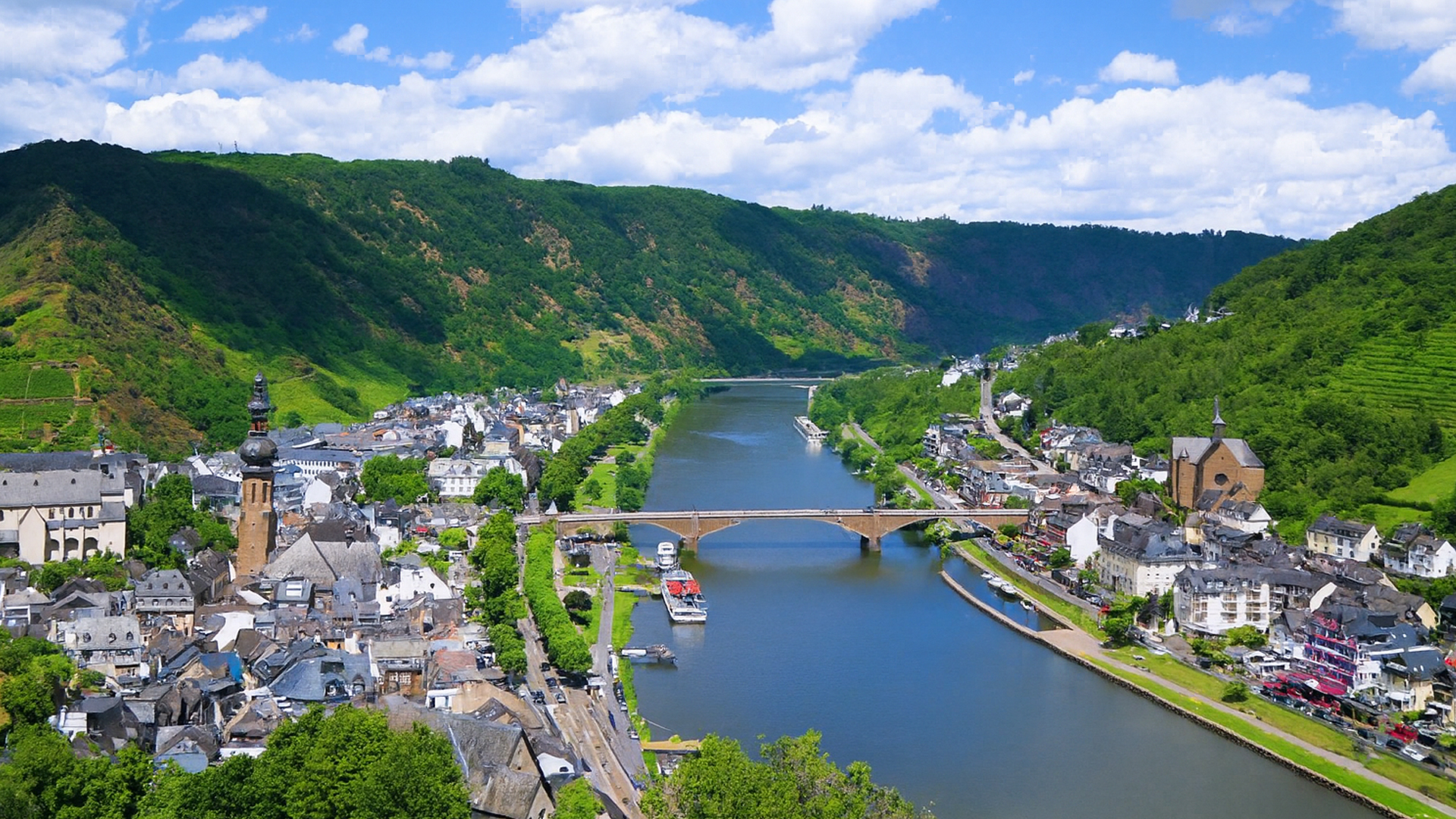 Cochem, Alemania: castillo histórico, viñedos y encanto del Mosela (4K)