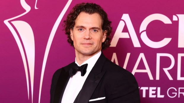 Henry Cavill joins Kevin Hart in high-concept Netflix action comedy ...