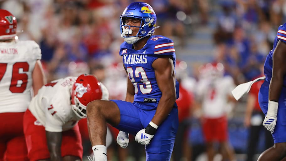 Kansas Football Duo Given Top Week 2 Grades Among Edge Rushers