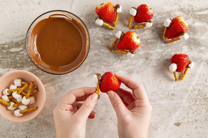 Chocolate-Covered Strawberry Turkeys