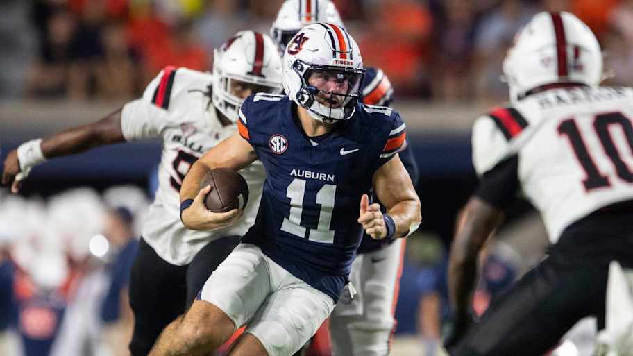 Jackson Arnold Featured in Top 10 QB Rankings by CBS Sports