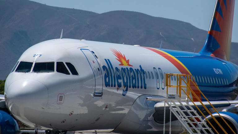 Who Owns Allegiant Air & How Are The Airline's Flights So Cheap?