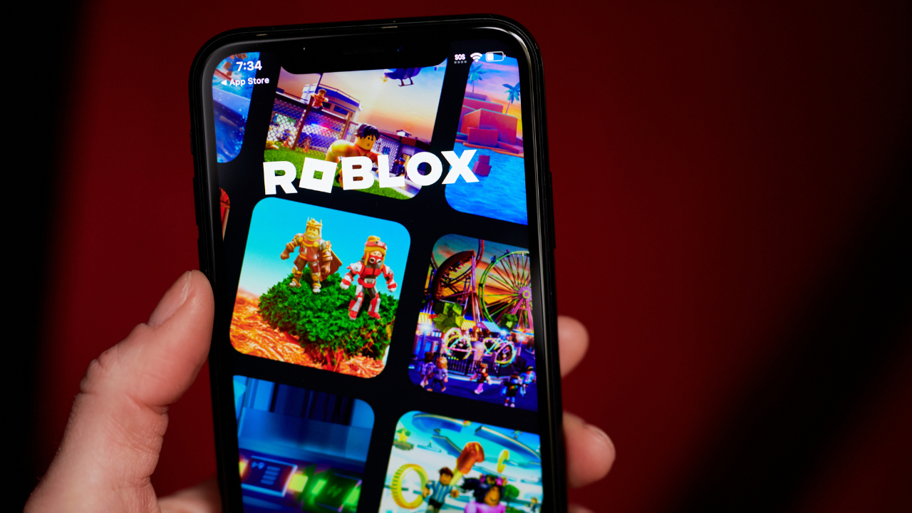 Roblox removes 100 violative experiences referencing Charlie Kirk ...