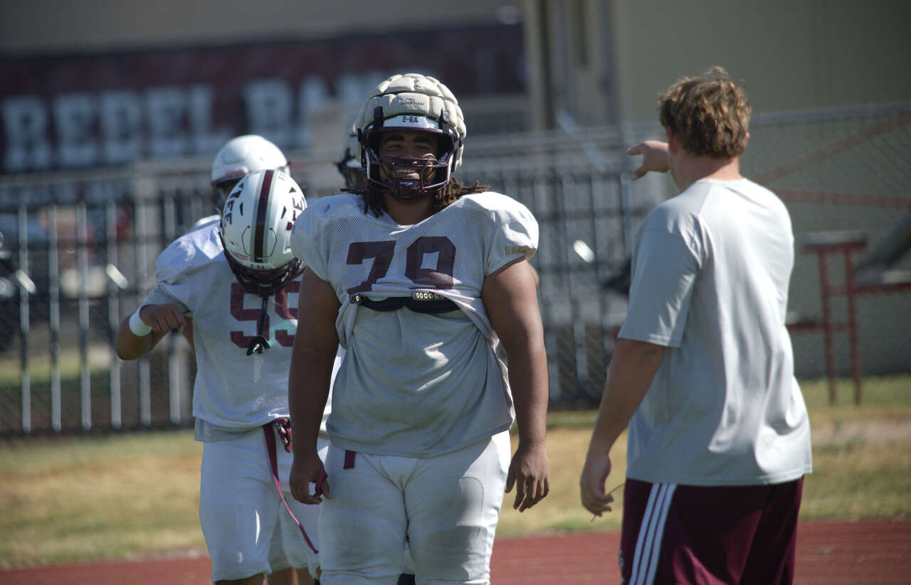 Roemisch optimizes Legacy O-line with his versatility