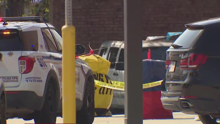 Humble Walmart shooting: Employee injures one during group altercation ...