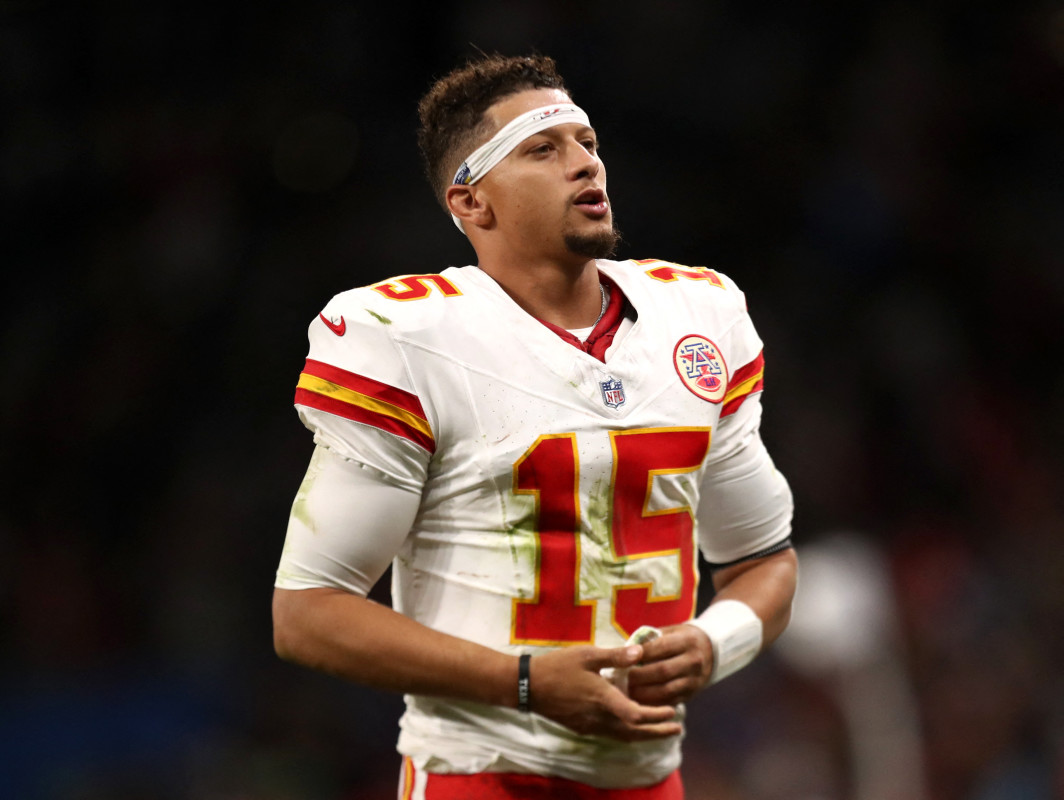 Patrick Mahomes ‘Praying’ for Chiefs Teammate Currently Away From Team