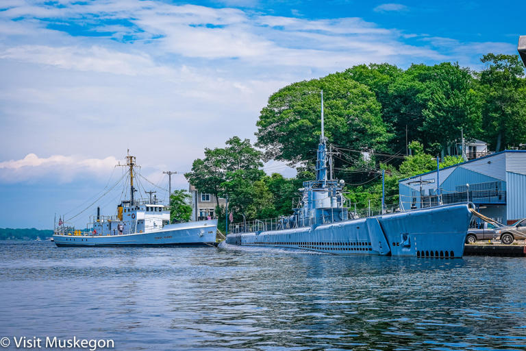 Ship that hunted submarines in World War II departs Muskegon museum