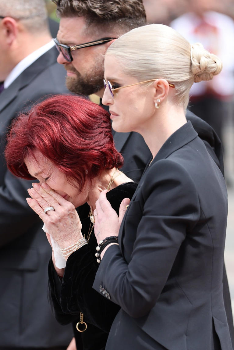 Widow Sharon Osbourne seen holding owl in her first appearance since ...