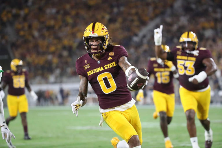 A grounded Jordyn Tyson grows as a leader, inspires confidence