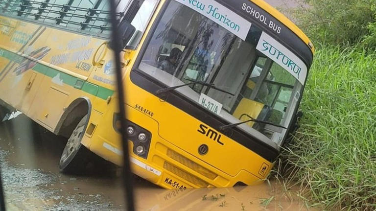 Caught on camera: School bus topples over pothole in Bengaluru, 20 ...