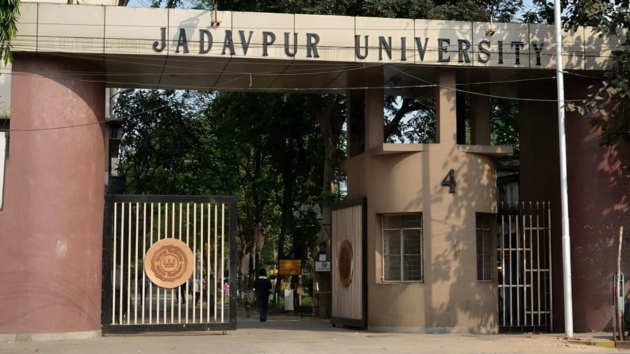 Third-Year Jadavpur University Student Found dead in Pond During ...
