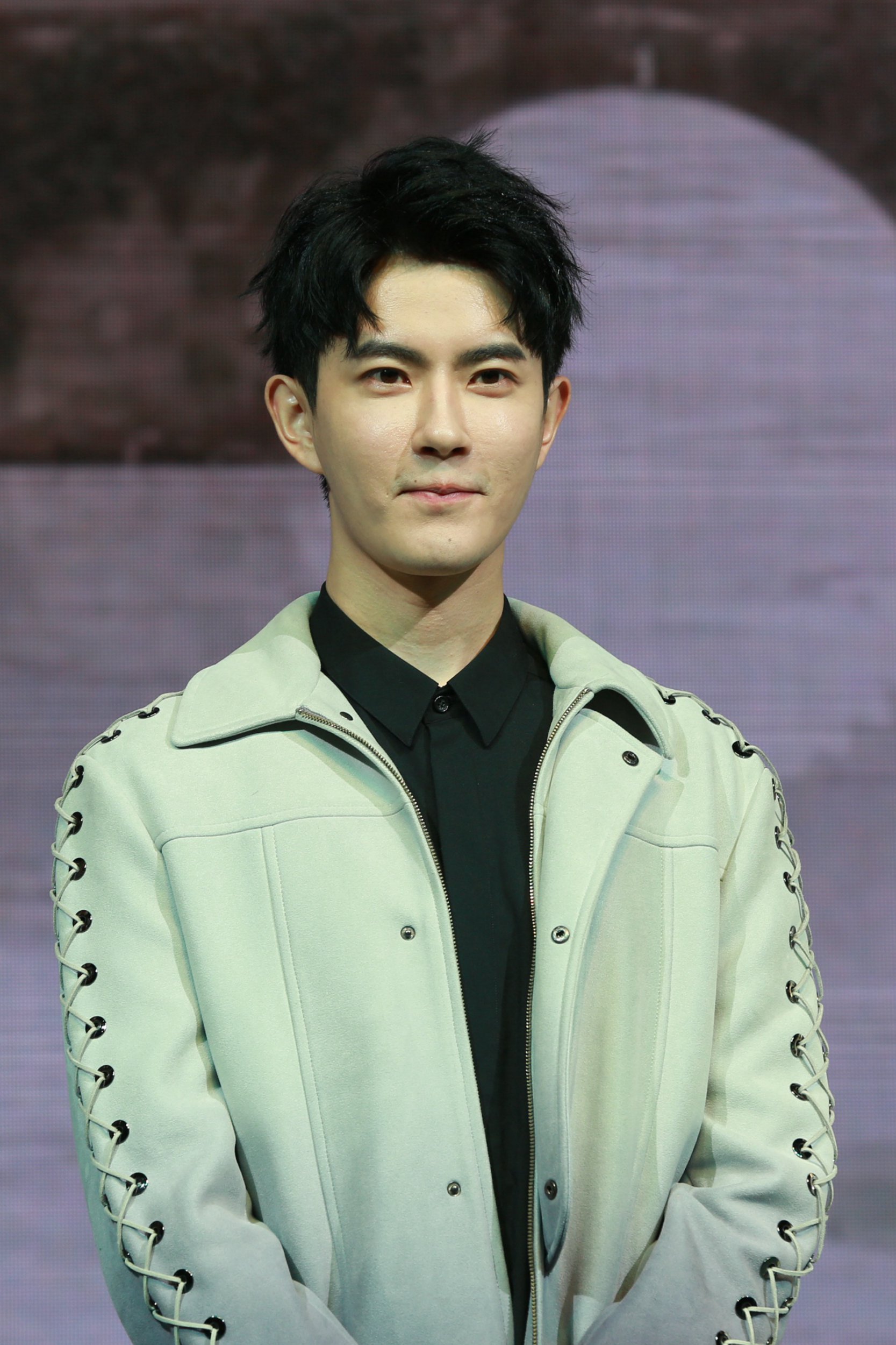 Actor Yu Menglong dies aged 37 after tragic fall