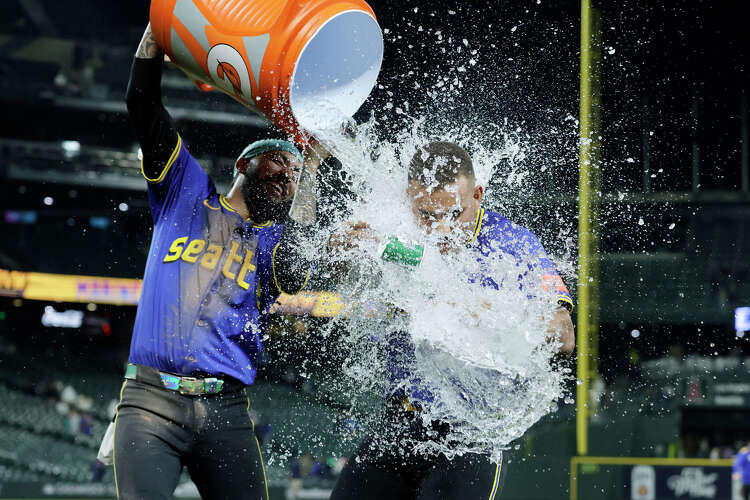 AL West race: Houston Astros and Seattle Mariners now tied for first ...