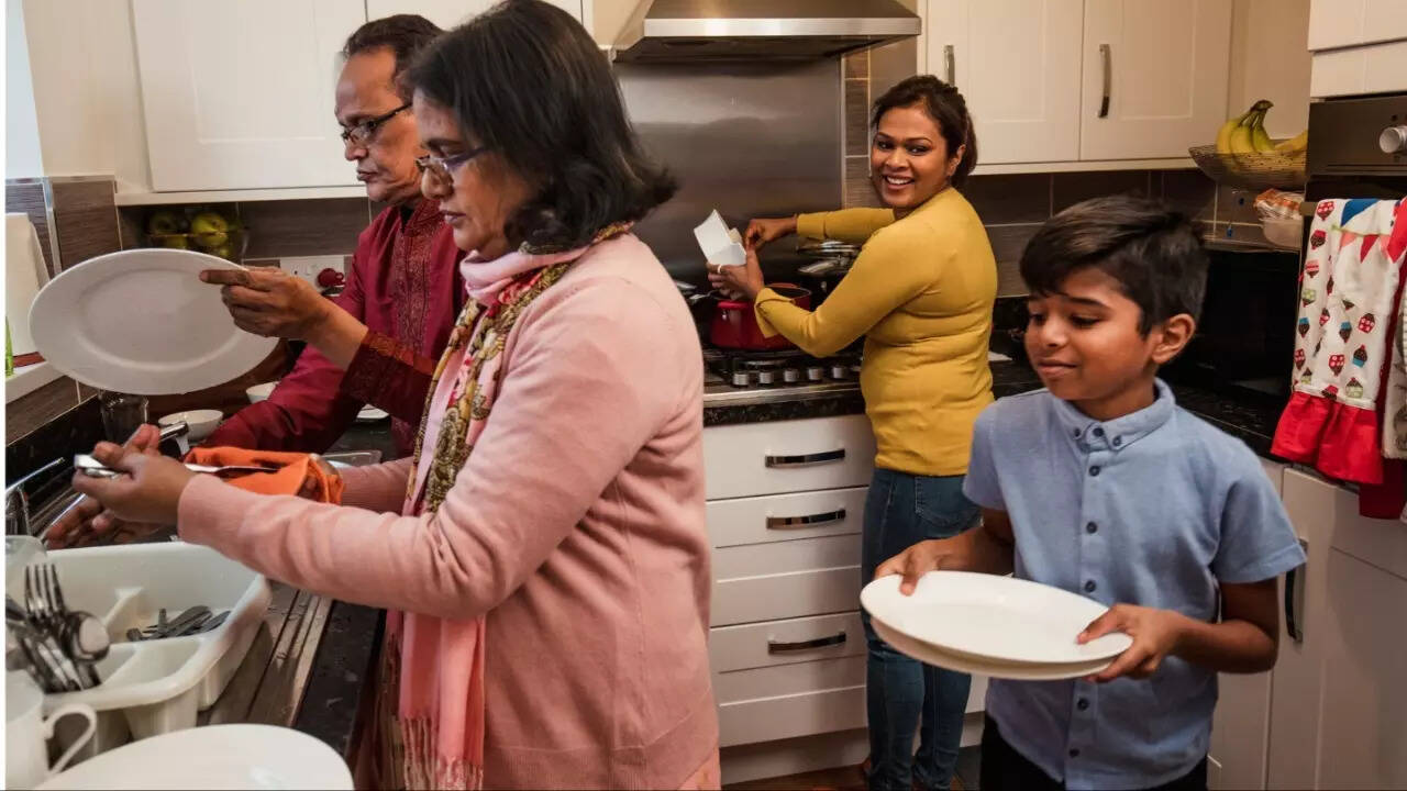 How to raise a child who enjoys helping at home: 5 tips for parents