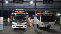Bus Bagong Malang-Jombang PP dengan Armada Baru Mengaspal! Tarif Masih ...