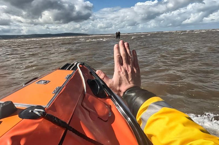 People 'stranded on rocks' as Merseyside hit with thunderstorms rescued