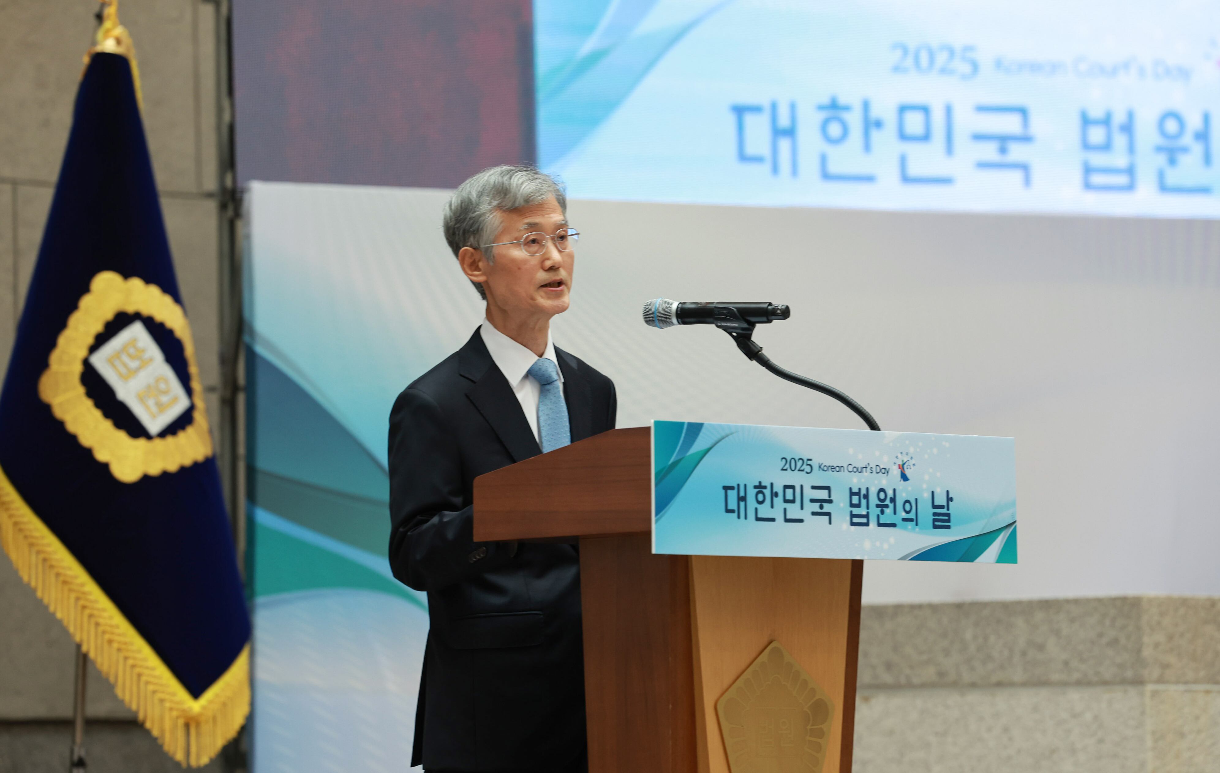 Chief Justice Cho Hee-dae stresses judicial independence necessity
