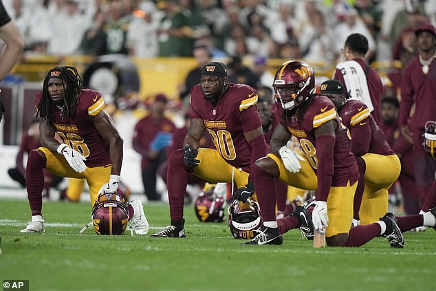 NFL star breaks down in tears after suffering gruesome injury in ...