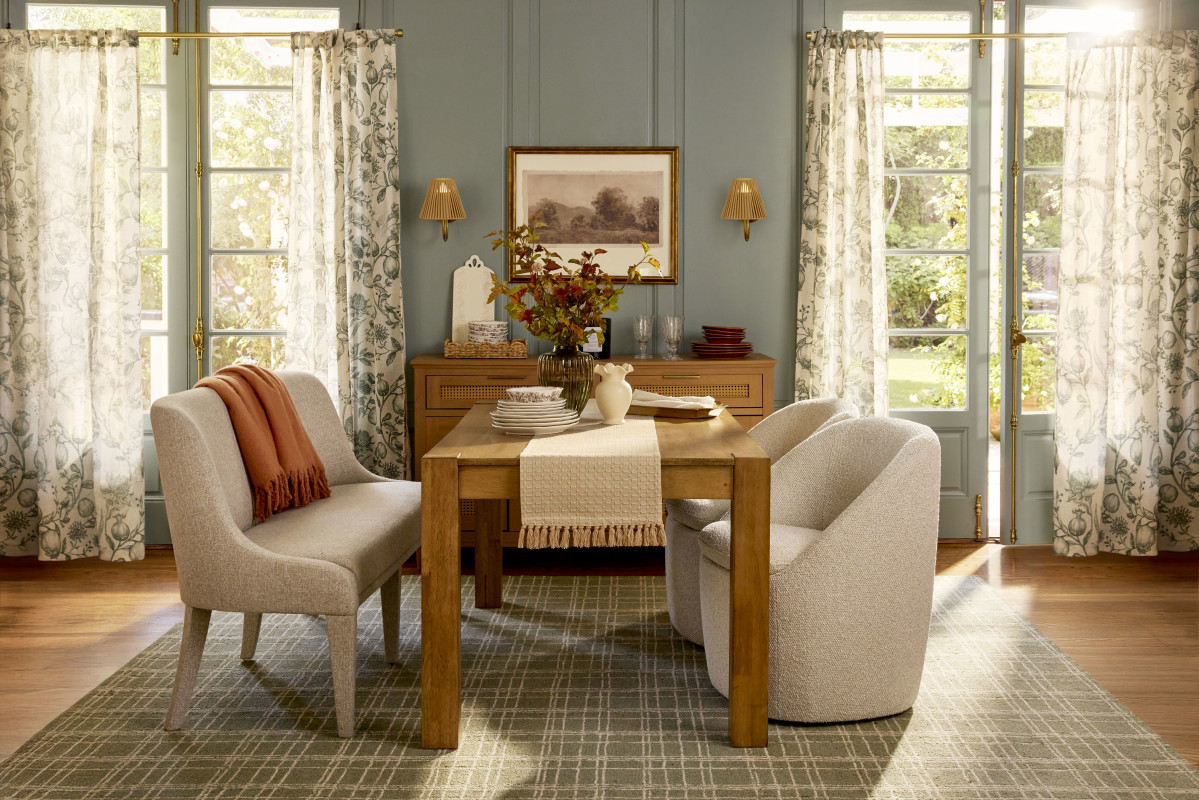 Design a Nancy Meyers-Inspired Living Room Entirely With These Gorgeous ...